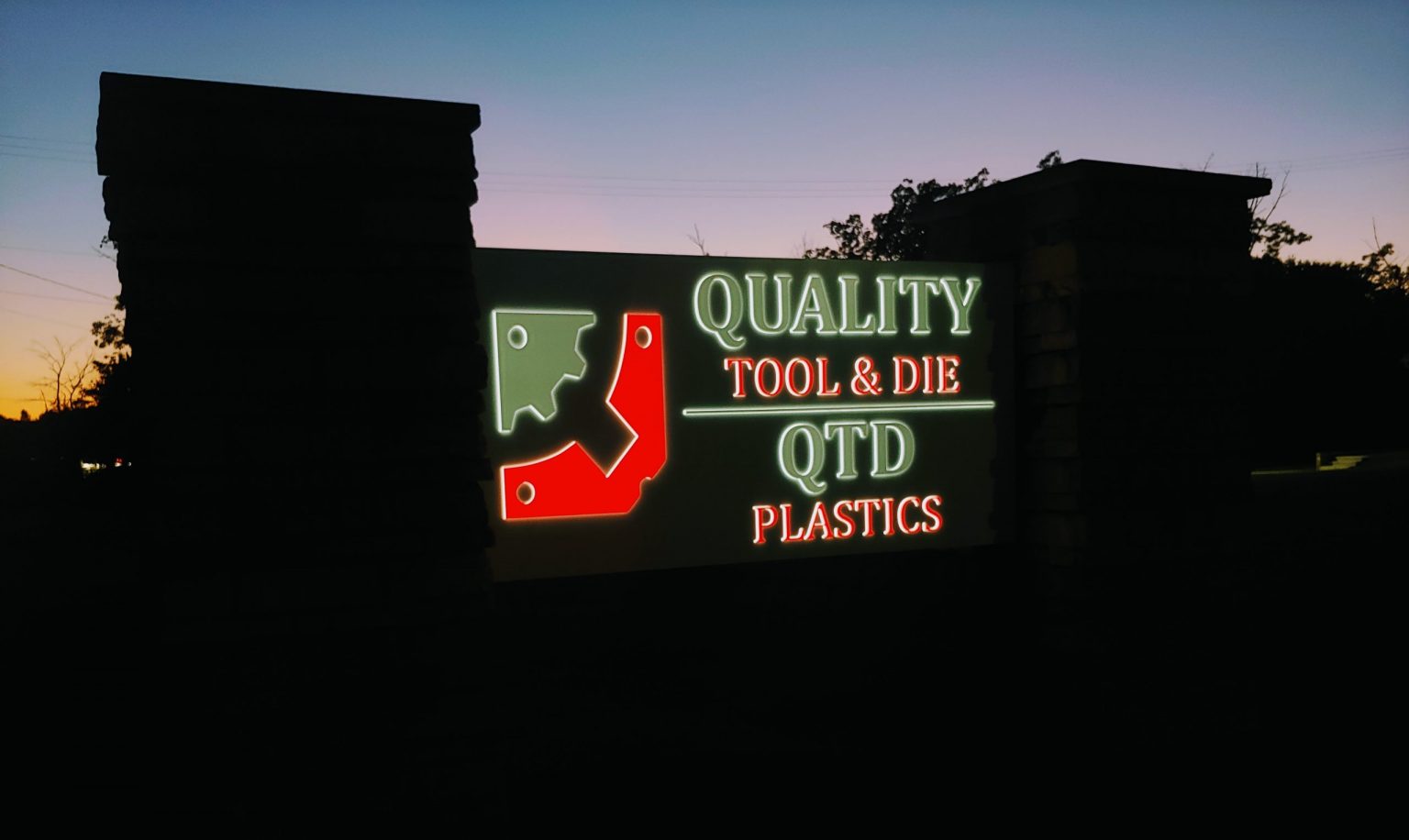 About-Us – Quality Tool & Die/QTD Plastics